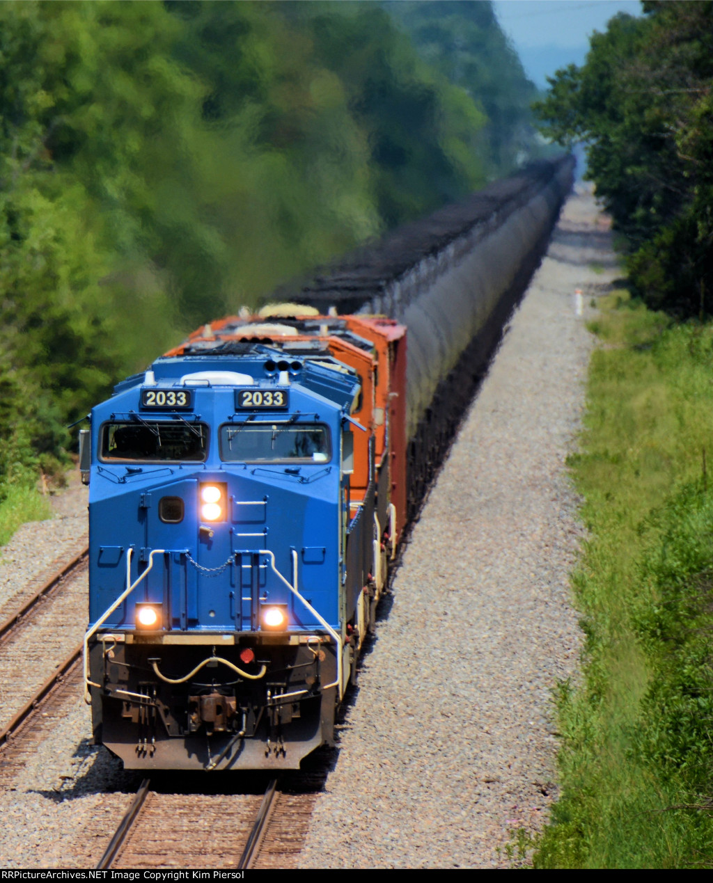 GECX 2033 CSX Train K144 Crude Oil Loads